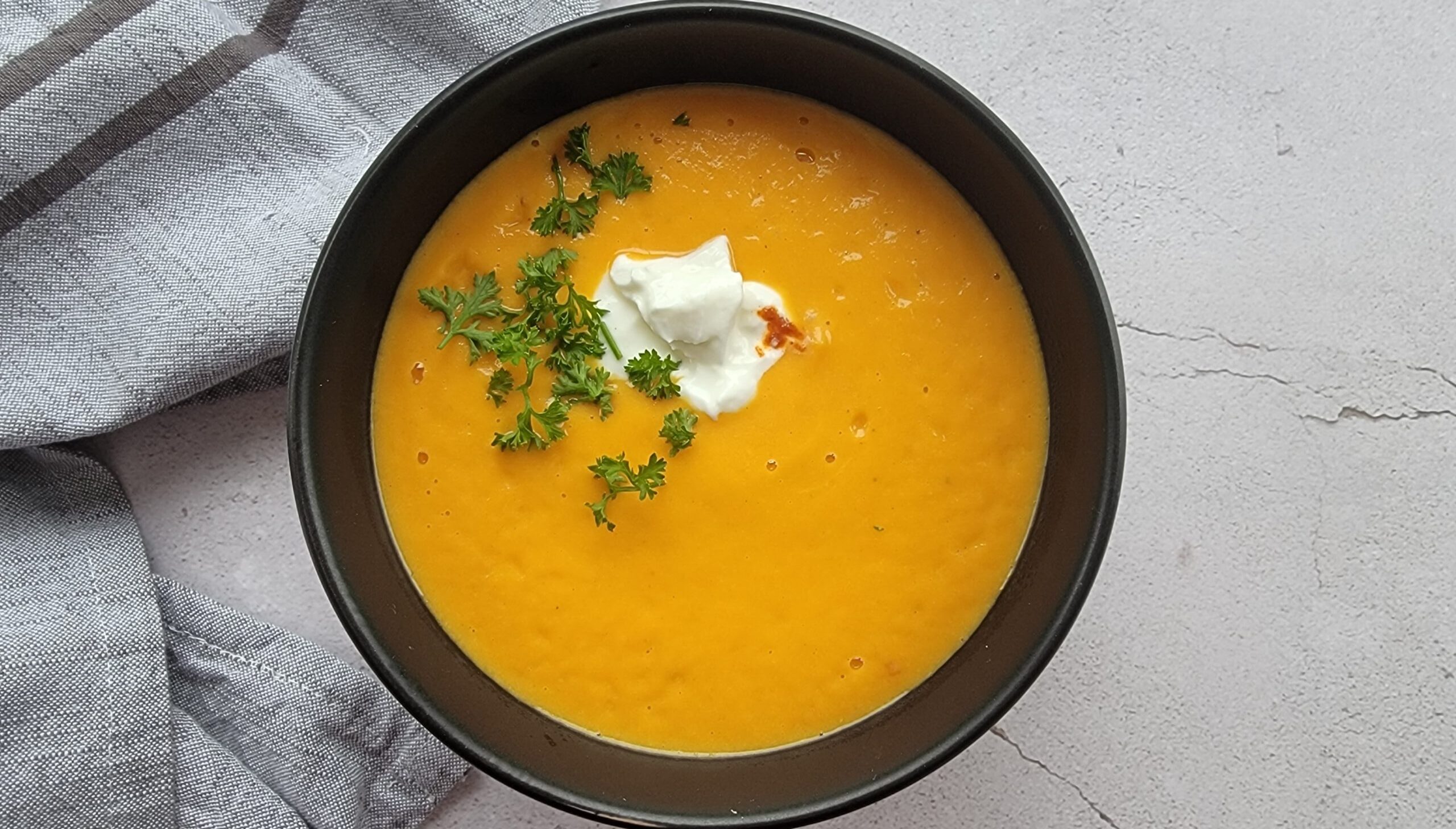 Potage de carottes et yogourt - Mouvement J’aime les fruits et légumes